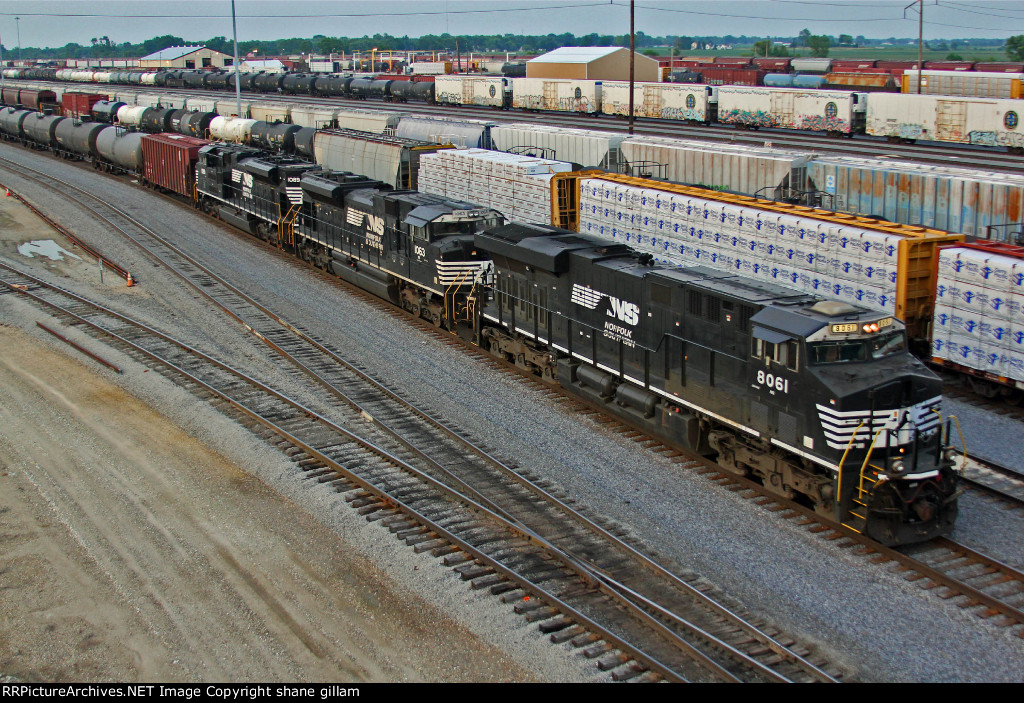 NS 8061 Leads a oil can SB into the yard at Galesburg IL.